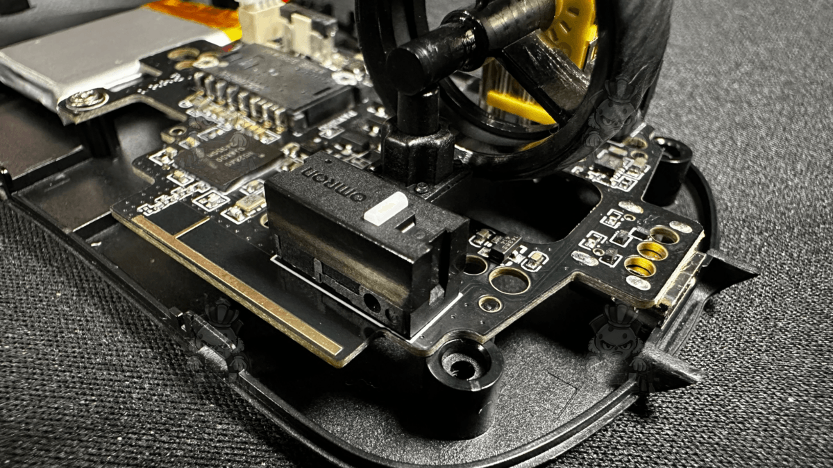 Scyrox V6 Gaming-mouse Review